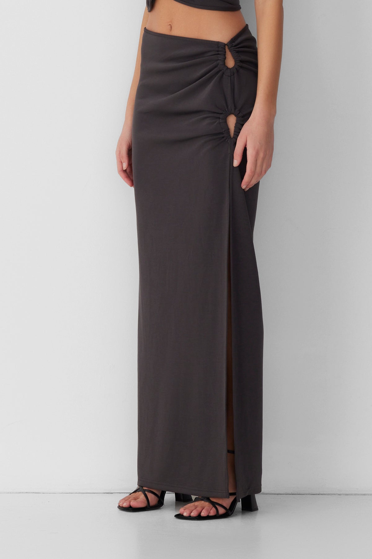 Skirts – The Wolf Gang